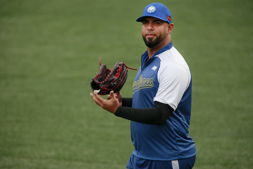 Magallanes cambia a Anthony Vizcaya a los Leones por Yohander Méndez