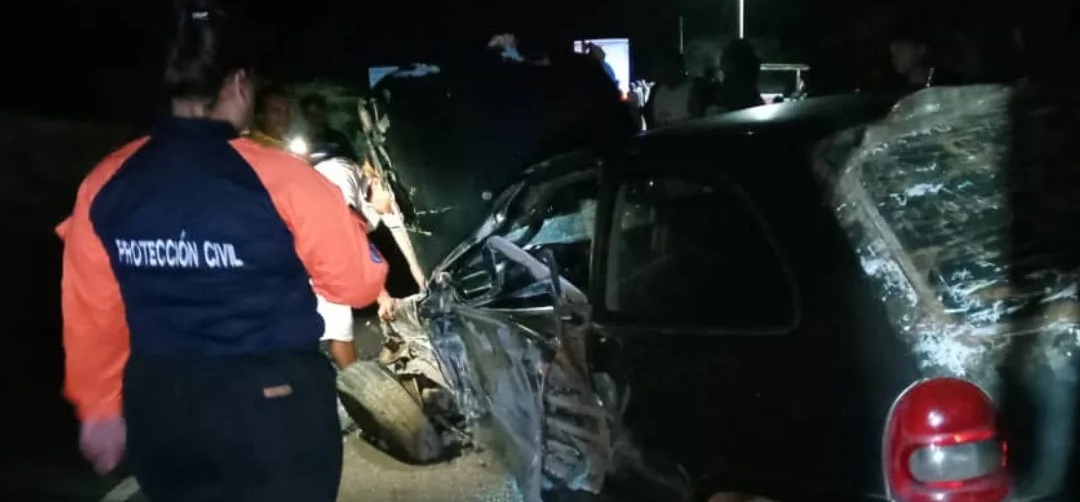 Accidente de tránsito en la vía Falcón-Zulia dejó tres personas ...