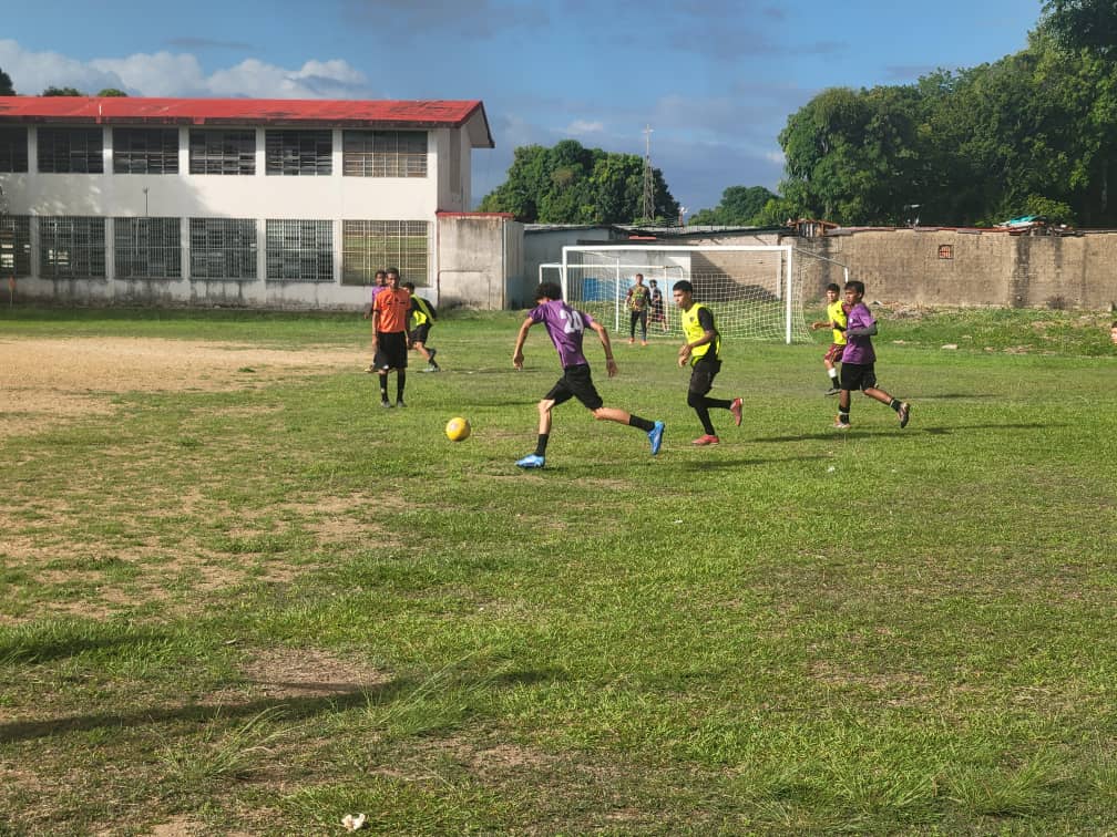 Estudiantes de Carabobo venció 3-2 a ACEFUC Monseñor Arocha en el ...